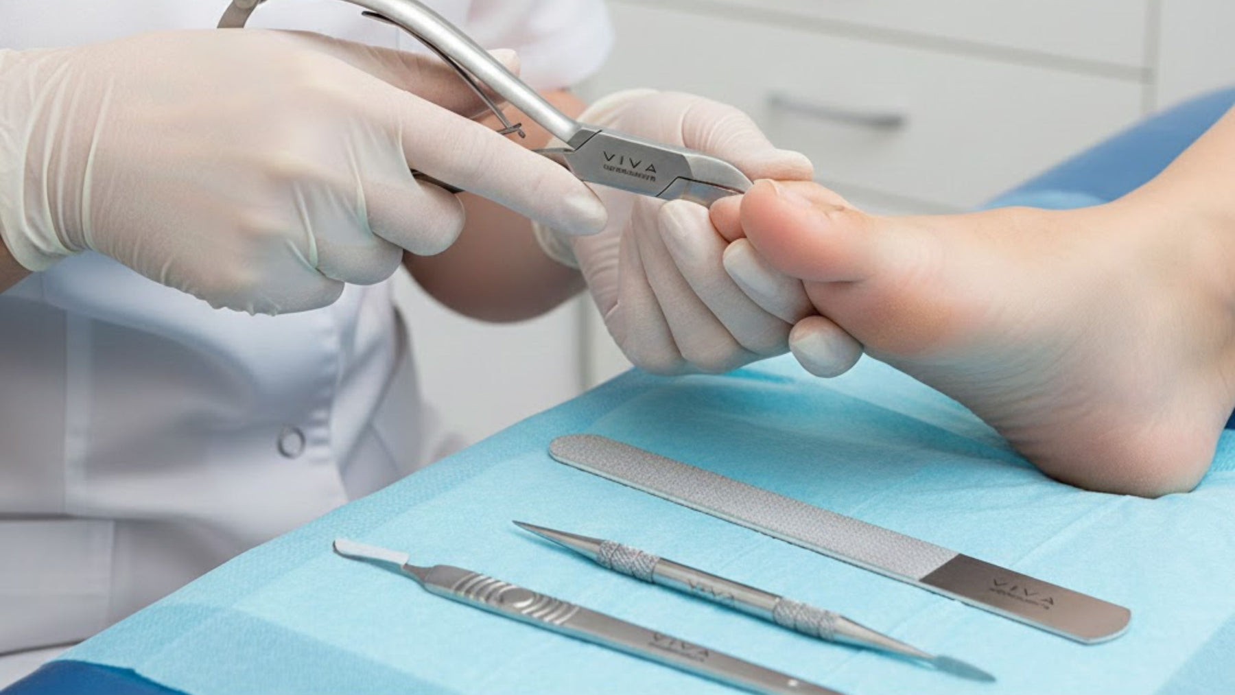 Allis Tissue Forceps - Surgical Podiatry Instruments